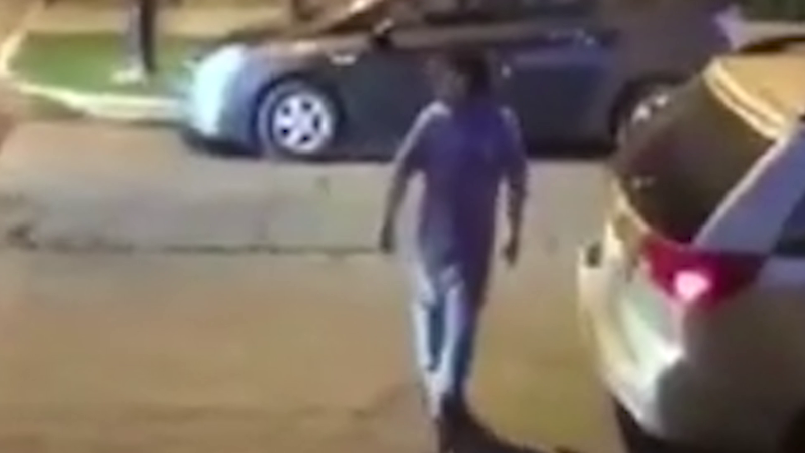 Hier wird eine Bongo-Trommel als Waffe verwendet! - oe24.tv