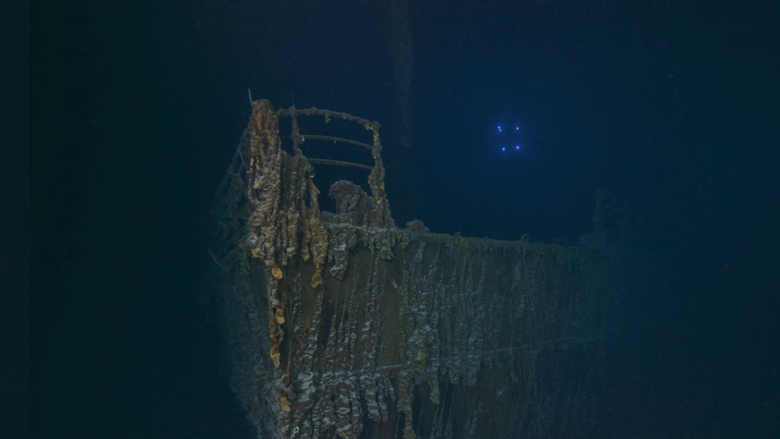 "Titanic"- Bug verliert Reling - Wrack zerfällt weiter - oe24.tv