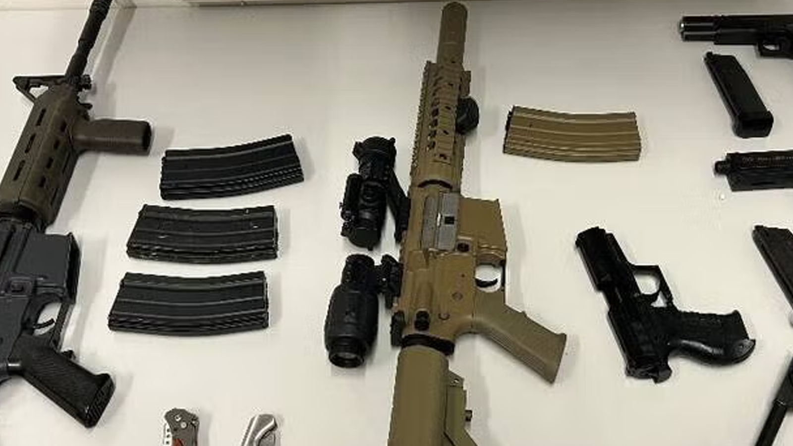 Nach vier Flaschen Vodka und 4 Promille: Mann zielte mit Gewehr auf ...